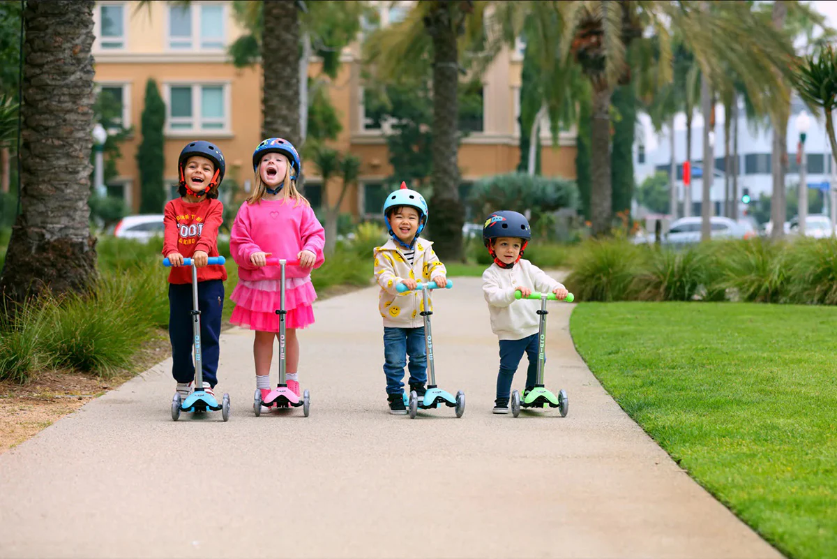 Micro Kickboard Micro Mini Glow Plus LED Scooter (2-5 years) – Frosty ...