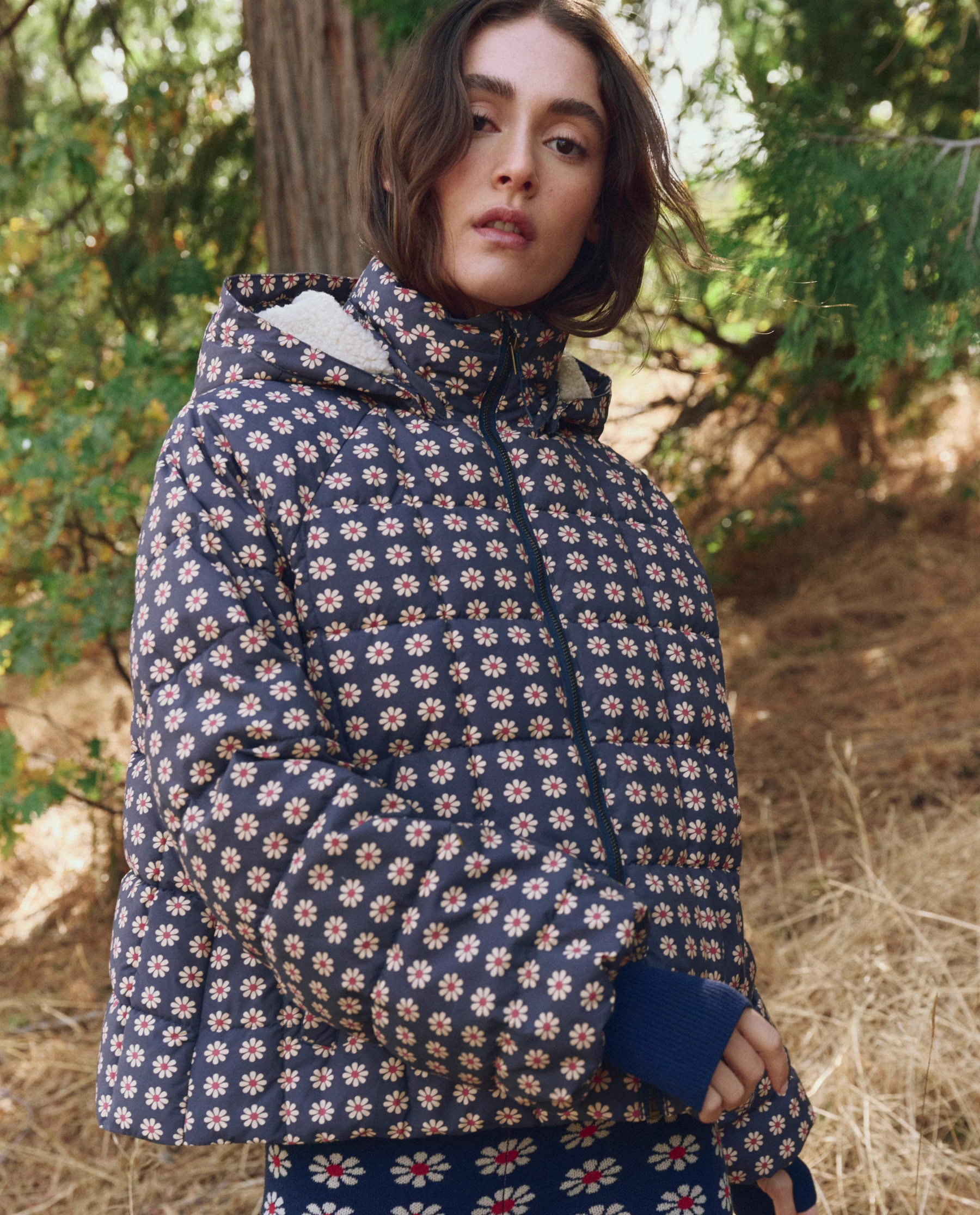 The Whistler Puffer Mini Frosted Daisy – theat